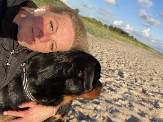 Hundeelsker, som passer på dit kæreste eje - Jette Picard - Gudog